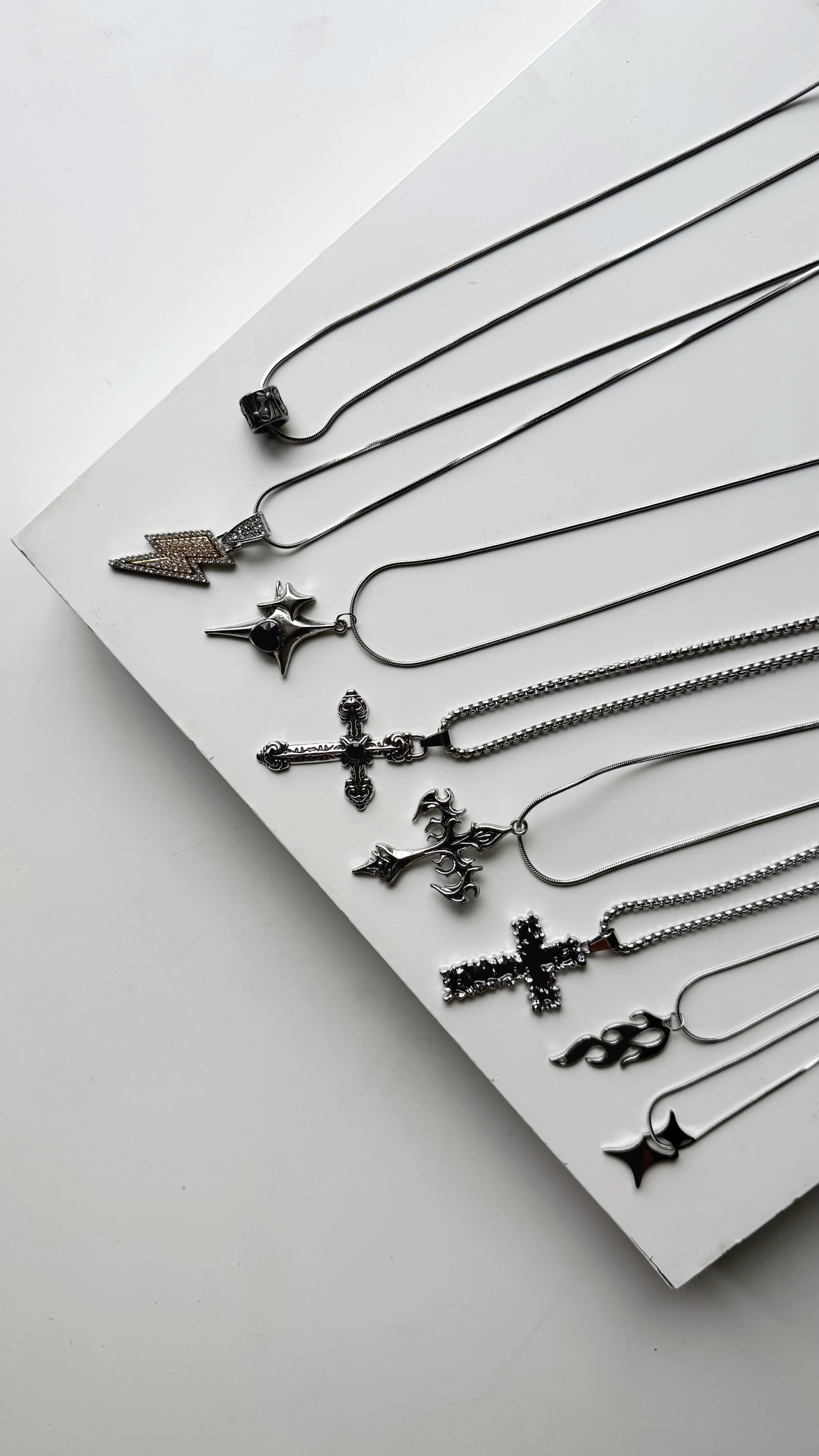 chains – Studio veyn